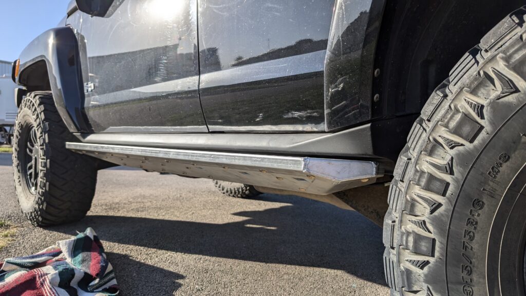 2nd Gen Rock Sliders H3 Hummer – Schwarttzy.com