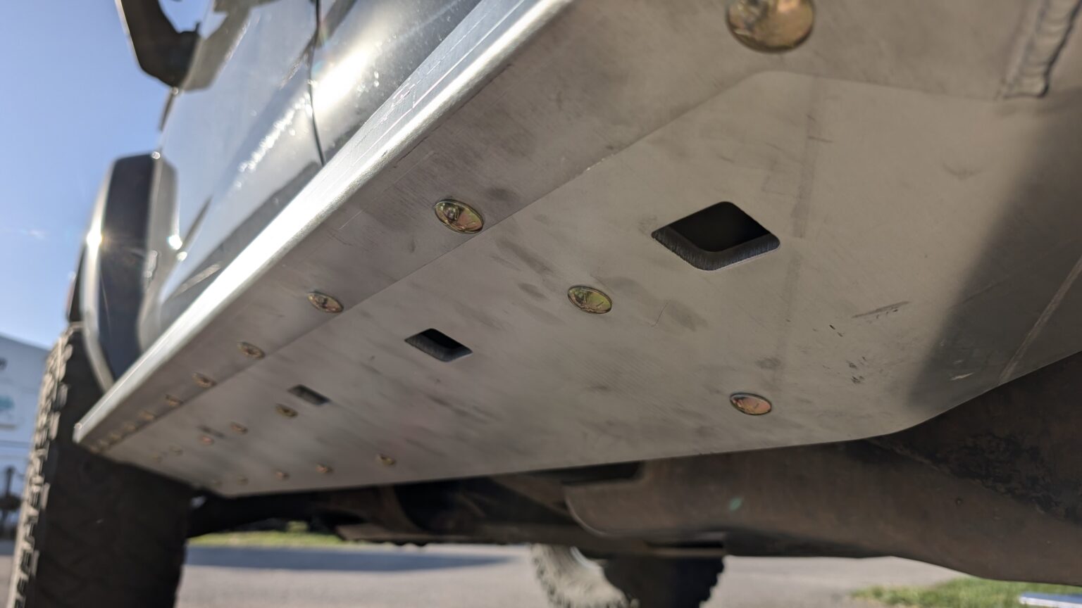 2nd Gen Rock Sliders H3 Hummer – Schwarttzy.com