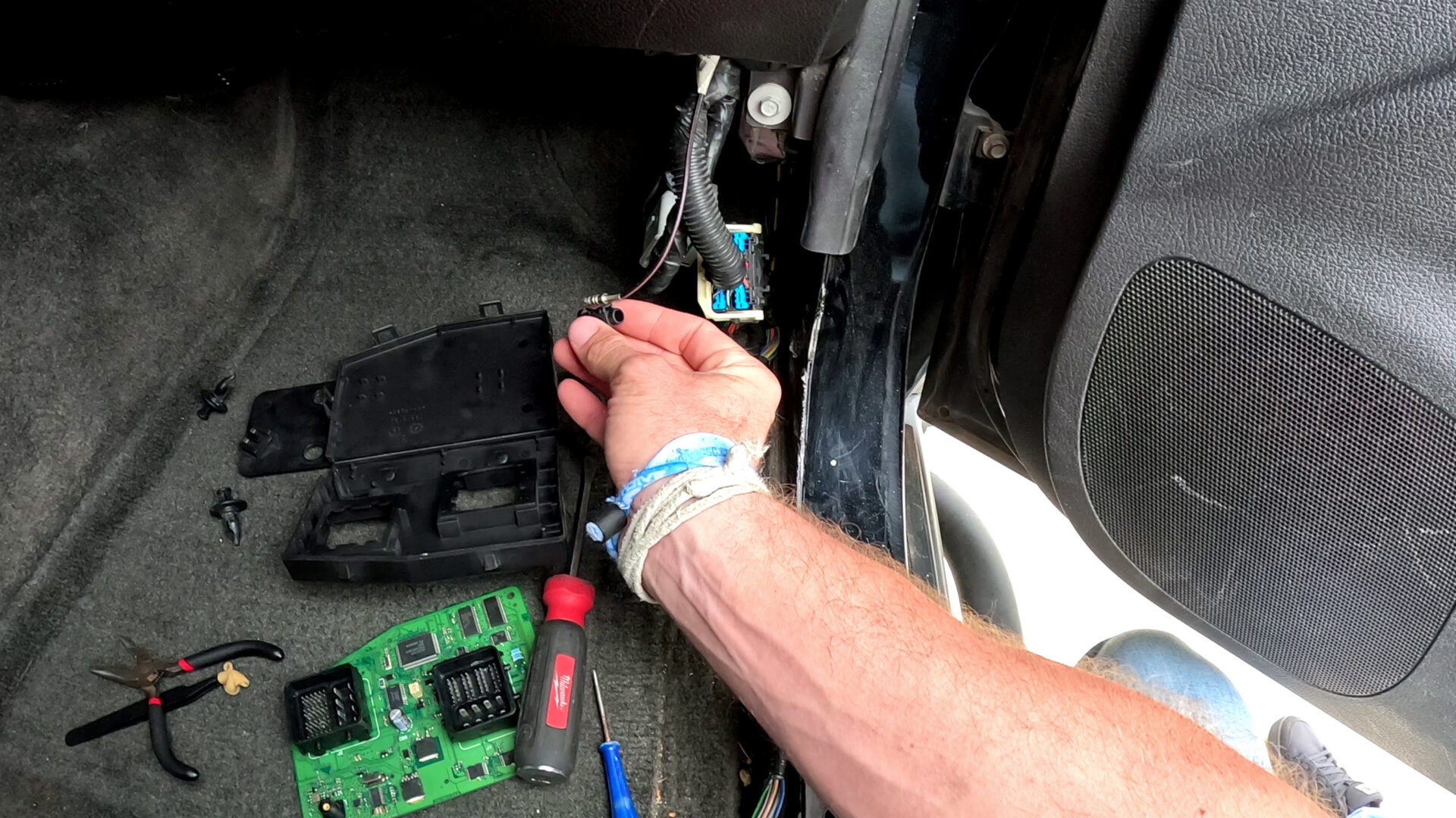 TPMS Sensor & Keyless Entry Fix H3 Hummer – Schwarttzy.com